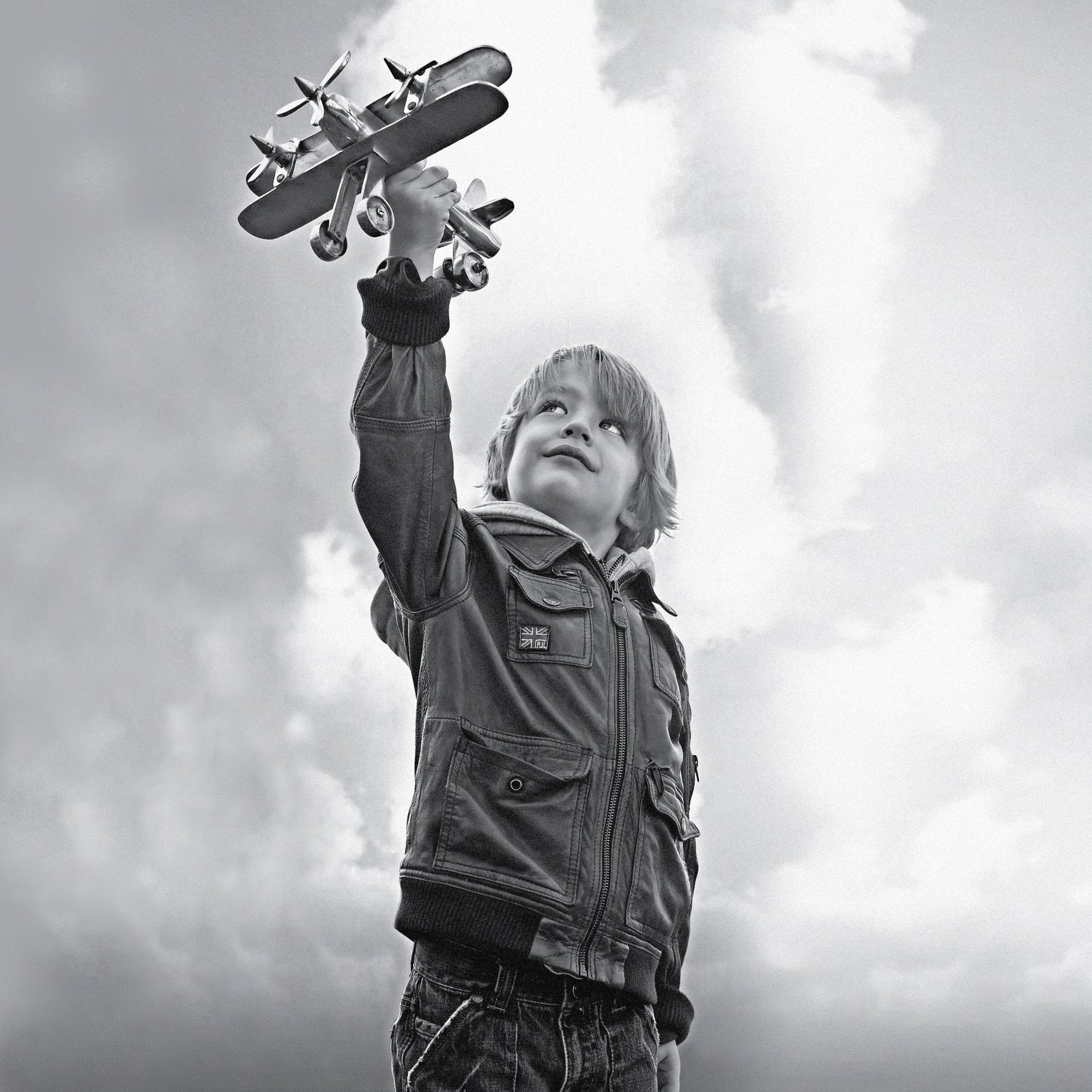 LIVING LEGENDS OF AVIATION